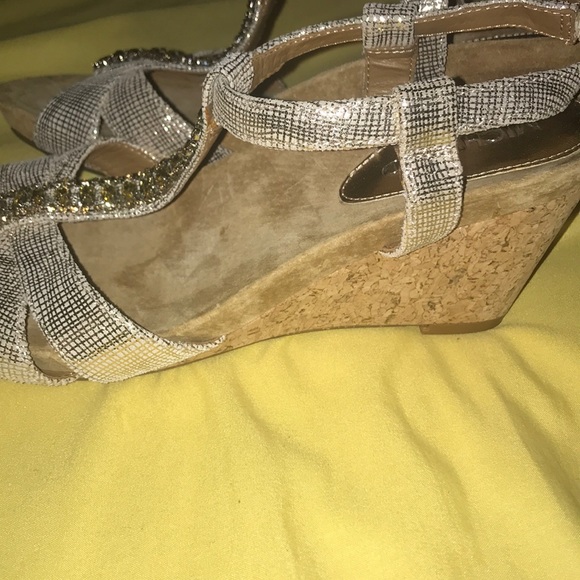 Michelle D | Shoes | Michelle D Wedge Sandal Size 75m | Poshmark